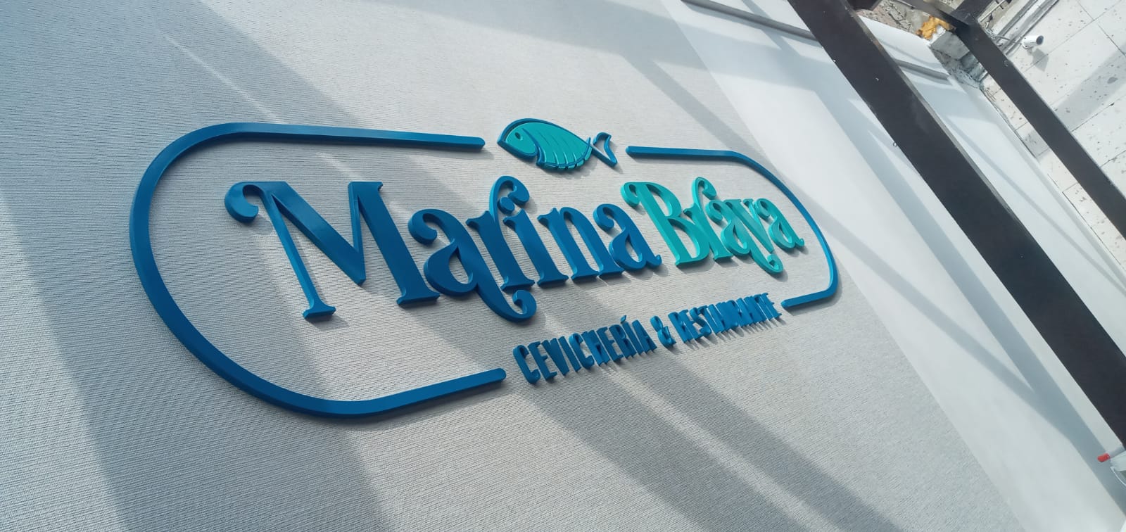 Letreros en MDF personalizados - Fabricante de Letreros